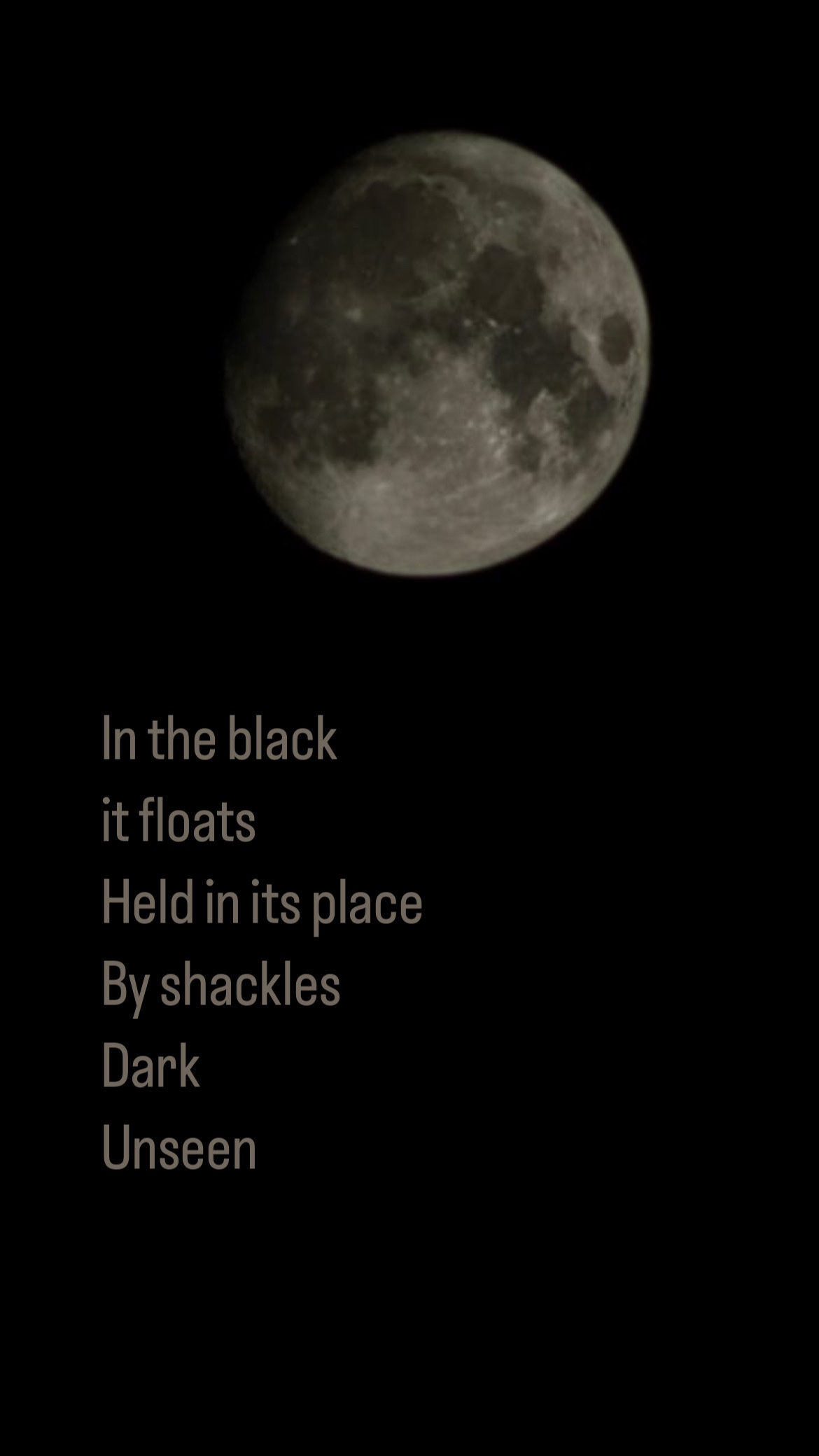 Moon floats – My Tales Within
